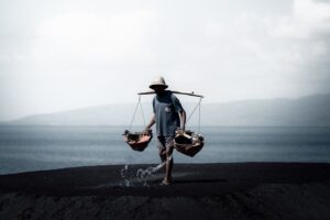 Why Do The Gullah People Make Sweetgrass Baskets? A Craft That Tells A ...